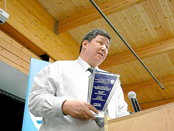 Photo: Wilf Wilcox honoured in Cambridge Bay