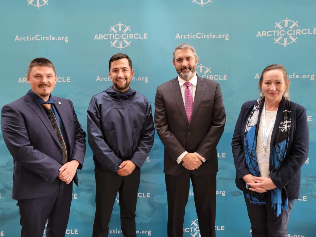 Akeeagok, premiers talk northern resources at Arctic Circle forum
