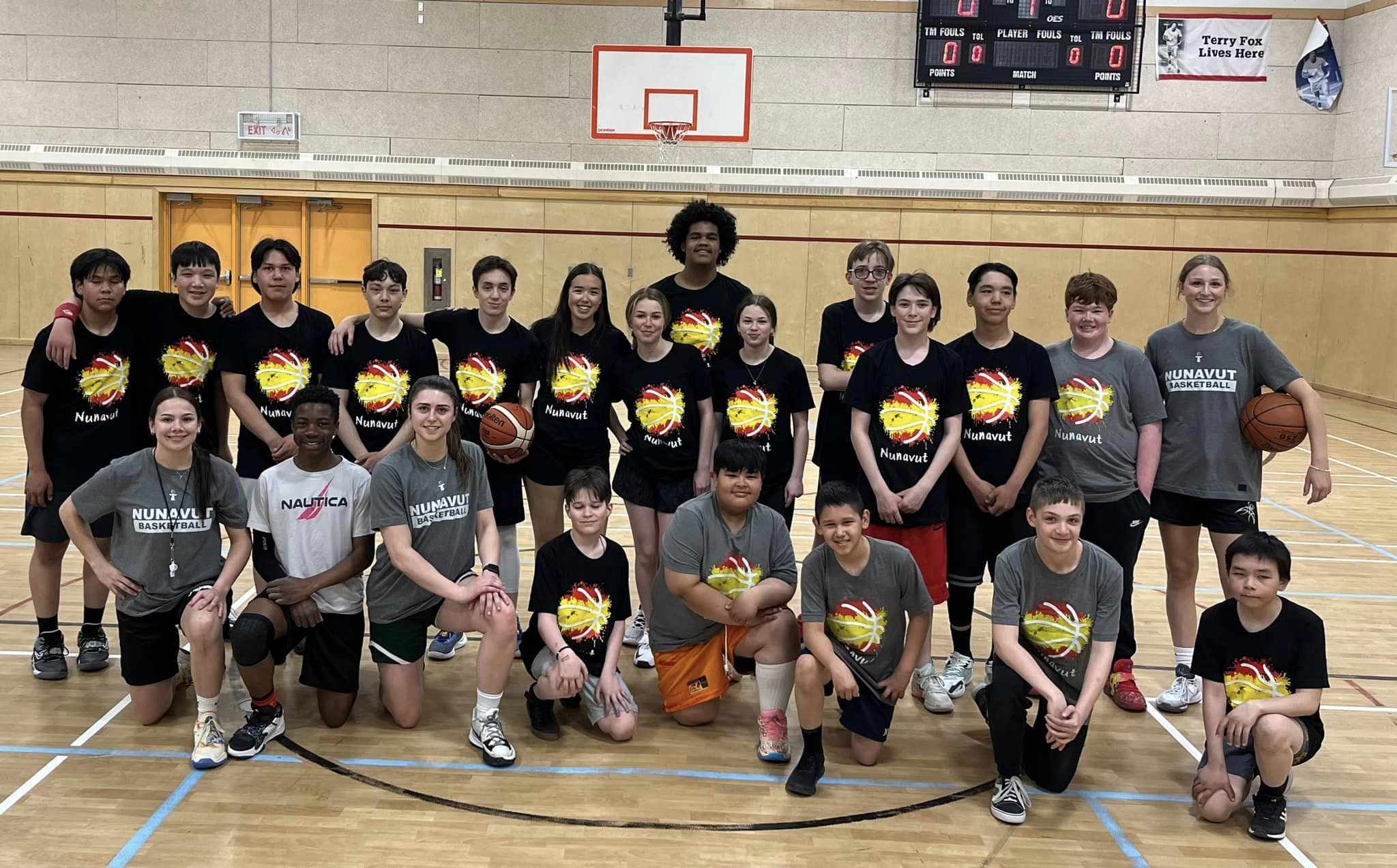 University players help Iqaluit students sharpen basketball skills